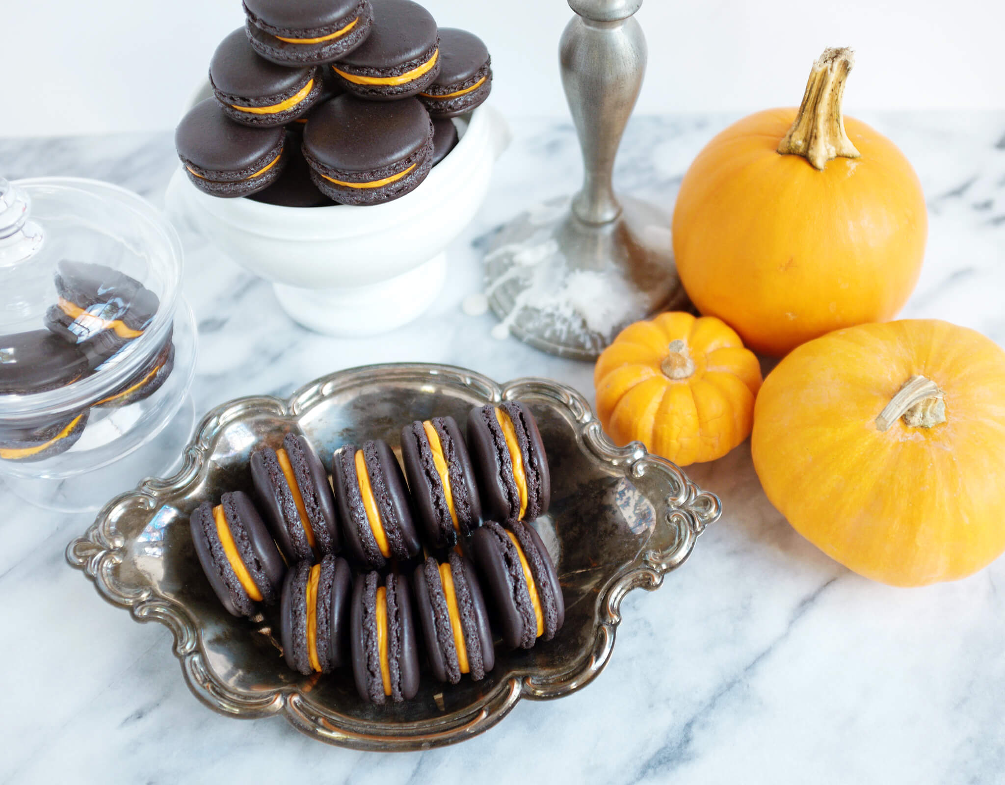 Perfectly Spooky Halloween Macarons – She's So Bright