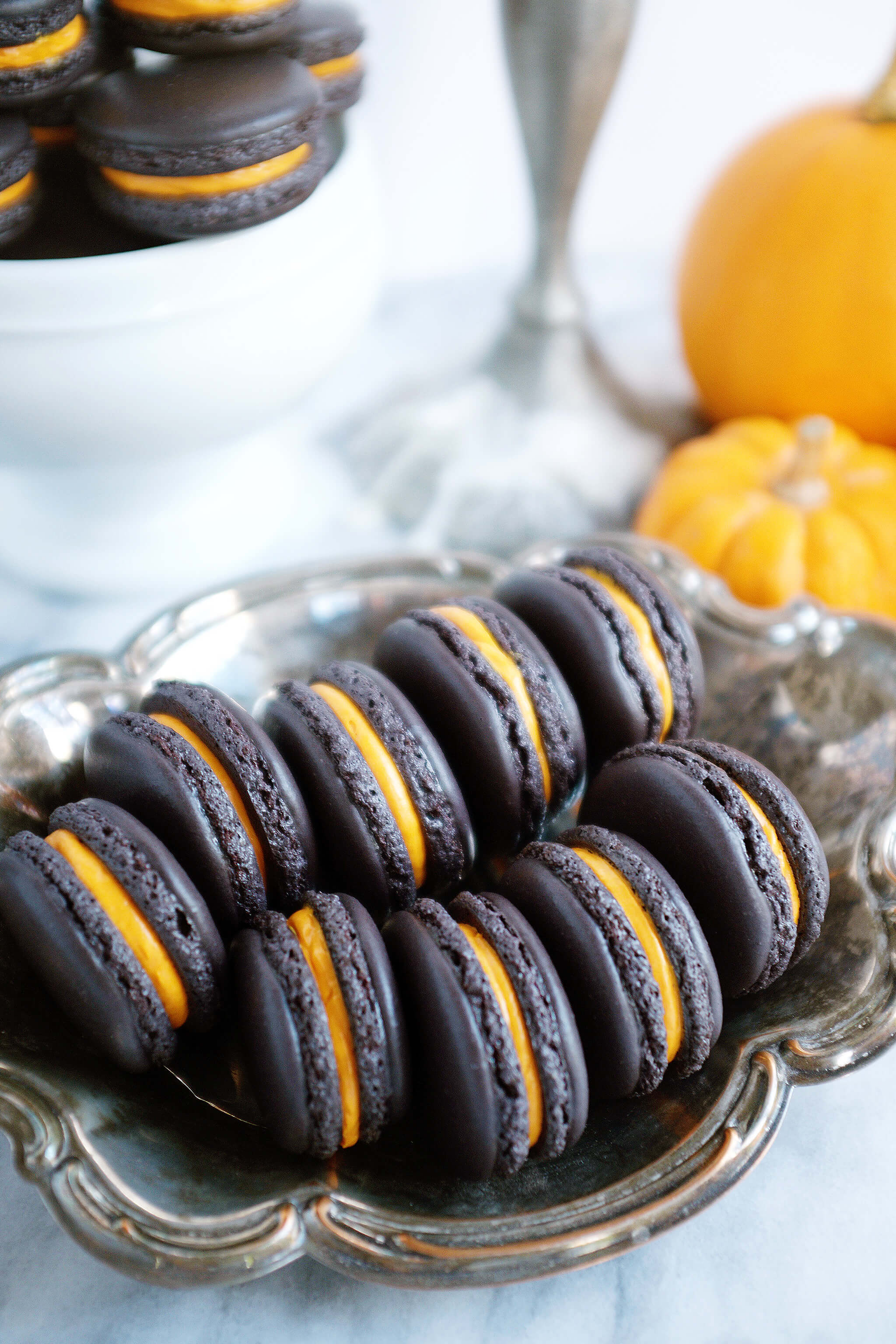 Perfectly Spooky Halloween Macarons – She's So Bright