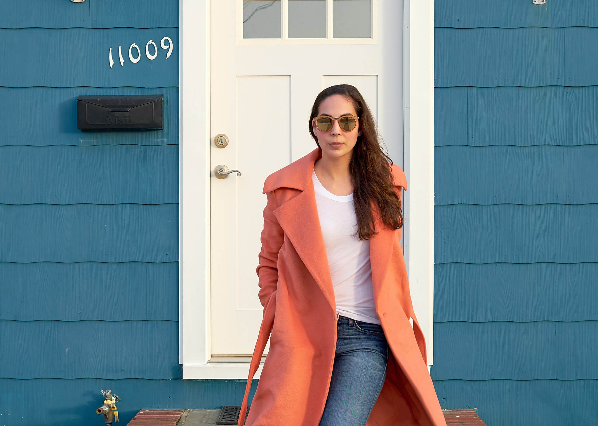 A Coral Coat By the Seashore – She’s So Bright