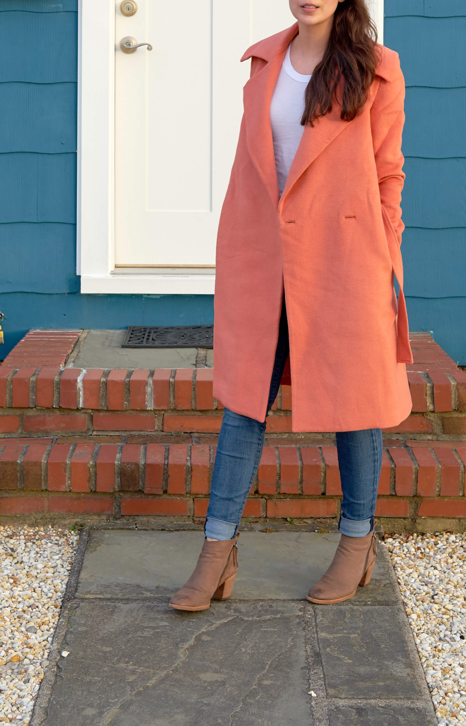 A Coral Coat By the Seashore – She’s So Bright