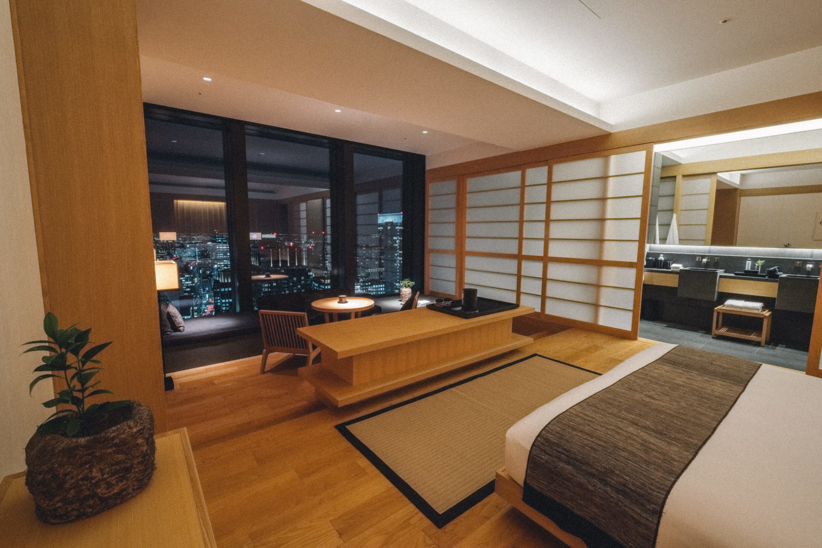 First Impressions of Tokyo – She's So Bright